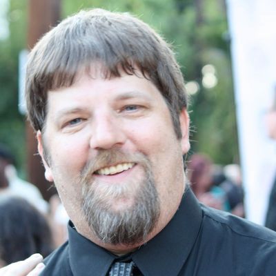 David W. Harper | Biografía, edad, patrimonio, relación, carrera