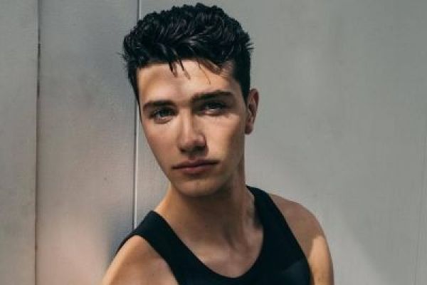 All About Bruce Herbelin-Earle | Age, Patrimonio, Relationship, Career ...