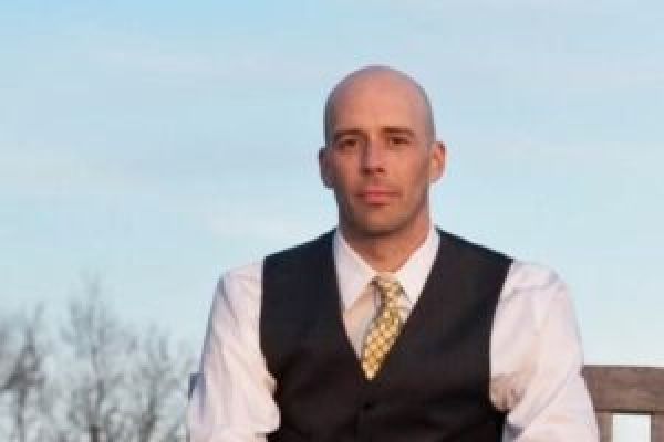 All About Vance Smith | Age, Patrimonio, Relationship, Career ...