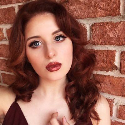 Brooke Adee - Biografía, Patrimonio, Edad, Peso, Altura, Relaciones