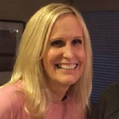 Carrie Beth Van Dyke- Wiki, Husband, Patrimonio, Height, Career ...