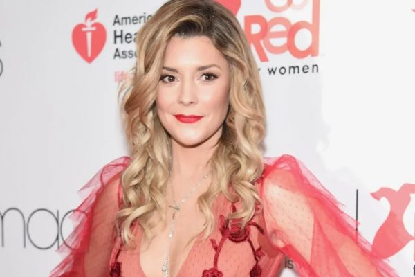 El viaje de pérdida de peso de Grace Helbig: fotos de antes y después