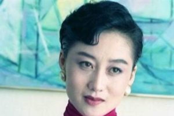 Everything You Need To Know About Nina Li Chi - Biografía, Patrimonio ...