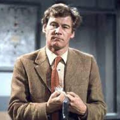 Ian Cullen - Biografía, Patrimonio, Edad, Peso, Altura, Relaciones