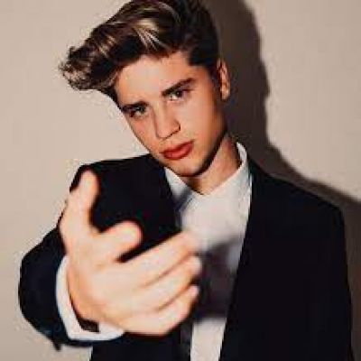 Iván Martínez - Biografía, Patrimonio, Edad, Peso, Altura, Relaciones