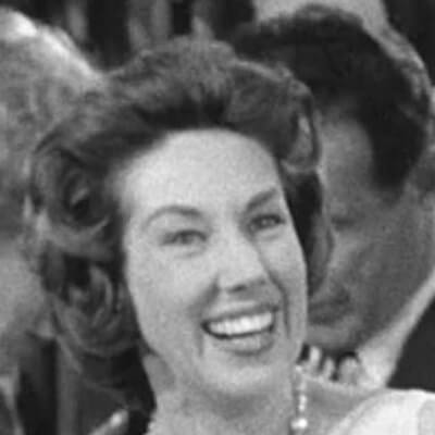 Molly Dodd - Biografía, Patrimonio, Edad, Peso, Altura, Relaciones