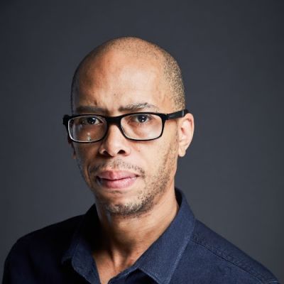 Mothusi Magano - Biografía, Patrimonio, Edad, Peso, Altura, Relaciones