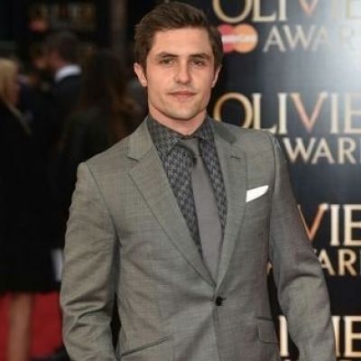 Phil Dunster - Biografía, Patrimonio, Edad, Peso, Altura, Relaciones