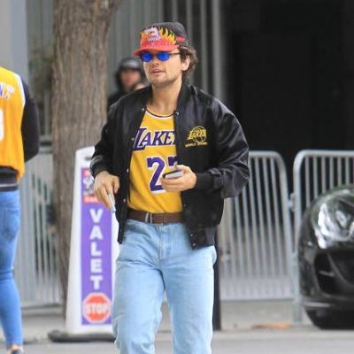 Ray Nicholson - Biografía, Patrimonio, Edad, Peso, Altura, Relaciones