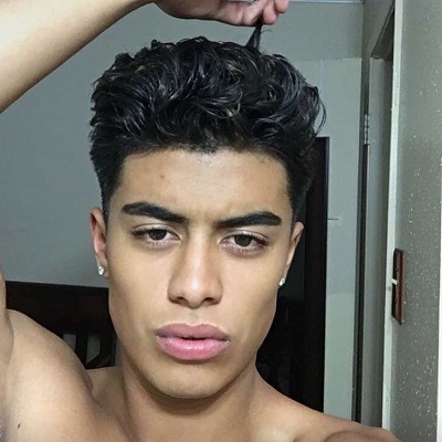 Robert Alcorta - Biografía, Patrimonio, Edad, Peso, Altura, Relaciones