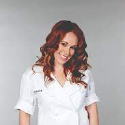 Sasha Perl-Raver - Biografía, Patrimonio, Edad, Peso, Altura, Relaciones