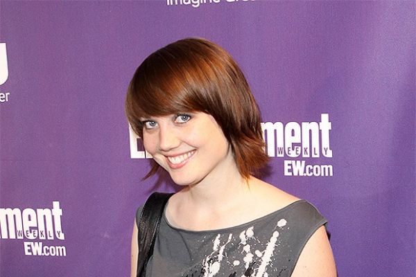 Todo sobre Nicki Clyne | Patrimonio, relación, carrera