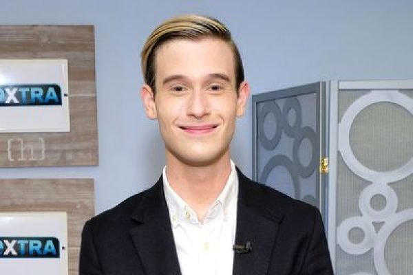 Tyler Henry Parents: He Helped His Mom Find Her Biological Relatives ...
